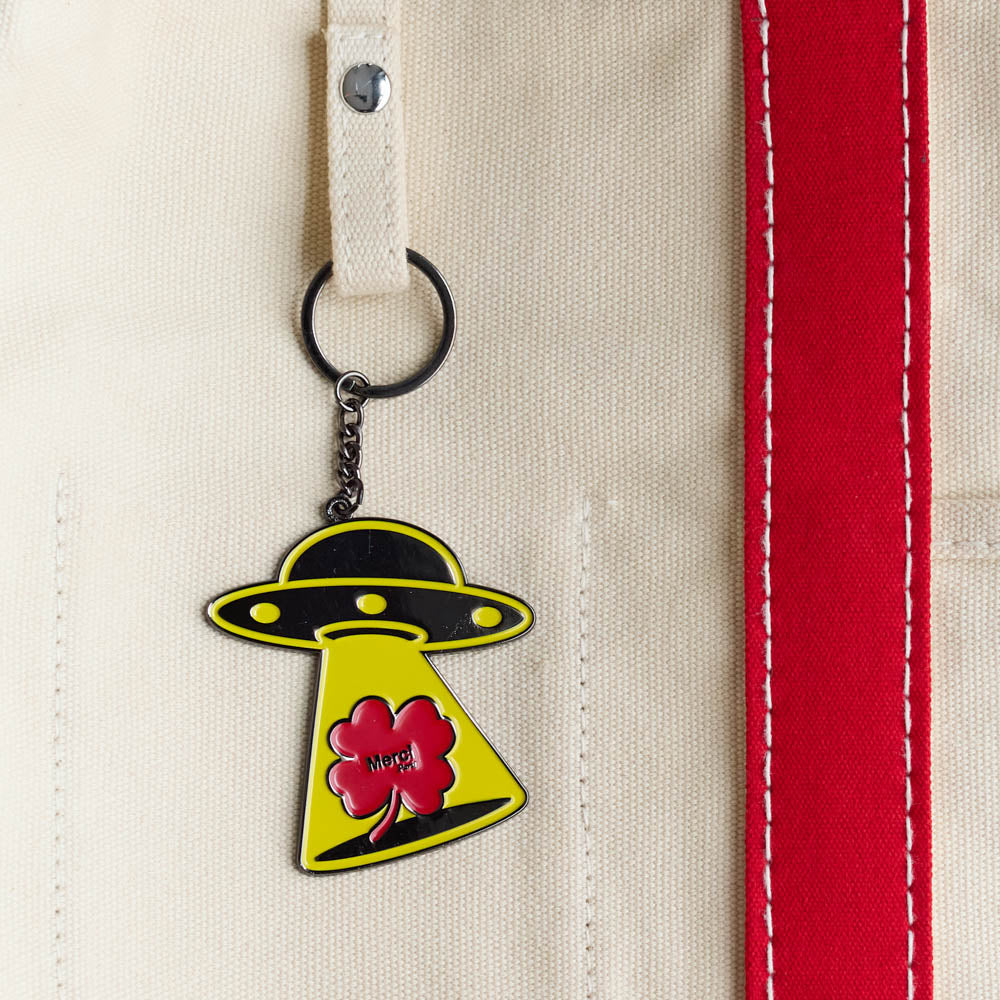 Merci UFO metal key ring - Clover Heart